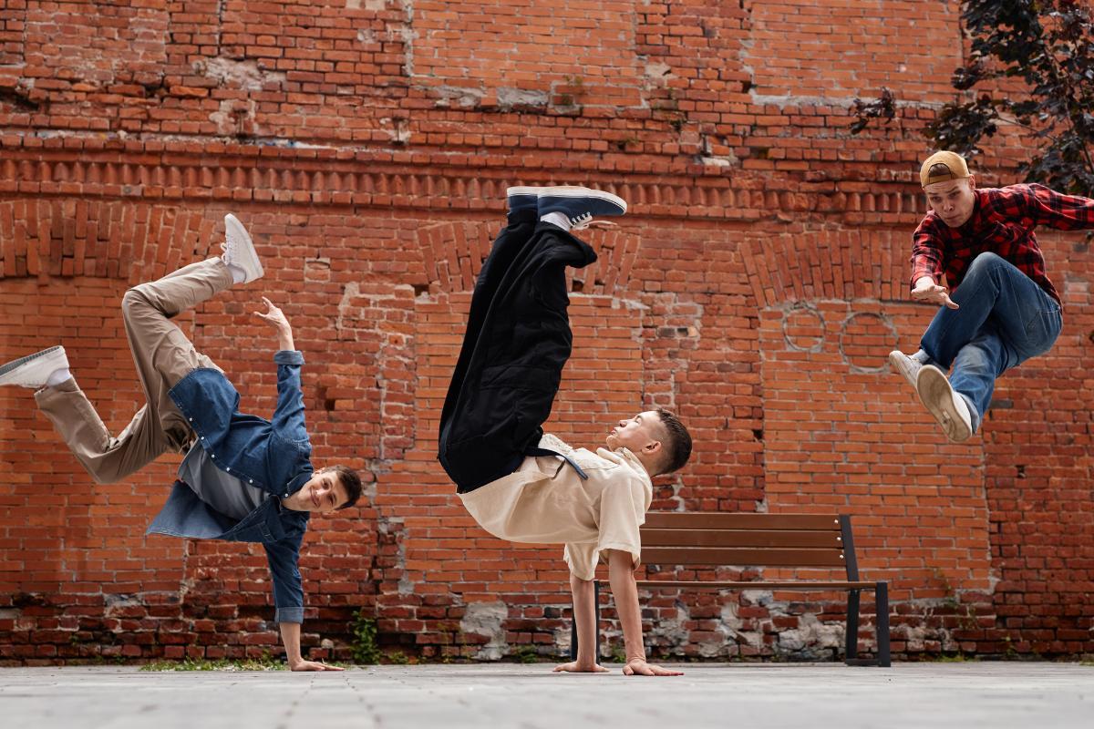 Breakdance : c'est quoi et en quoi consiste ce sport