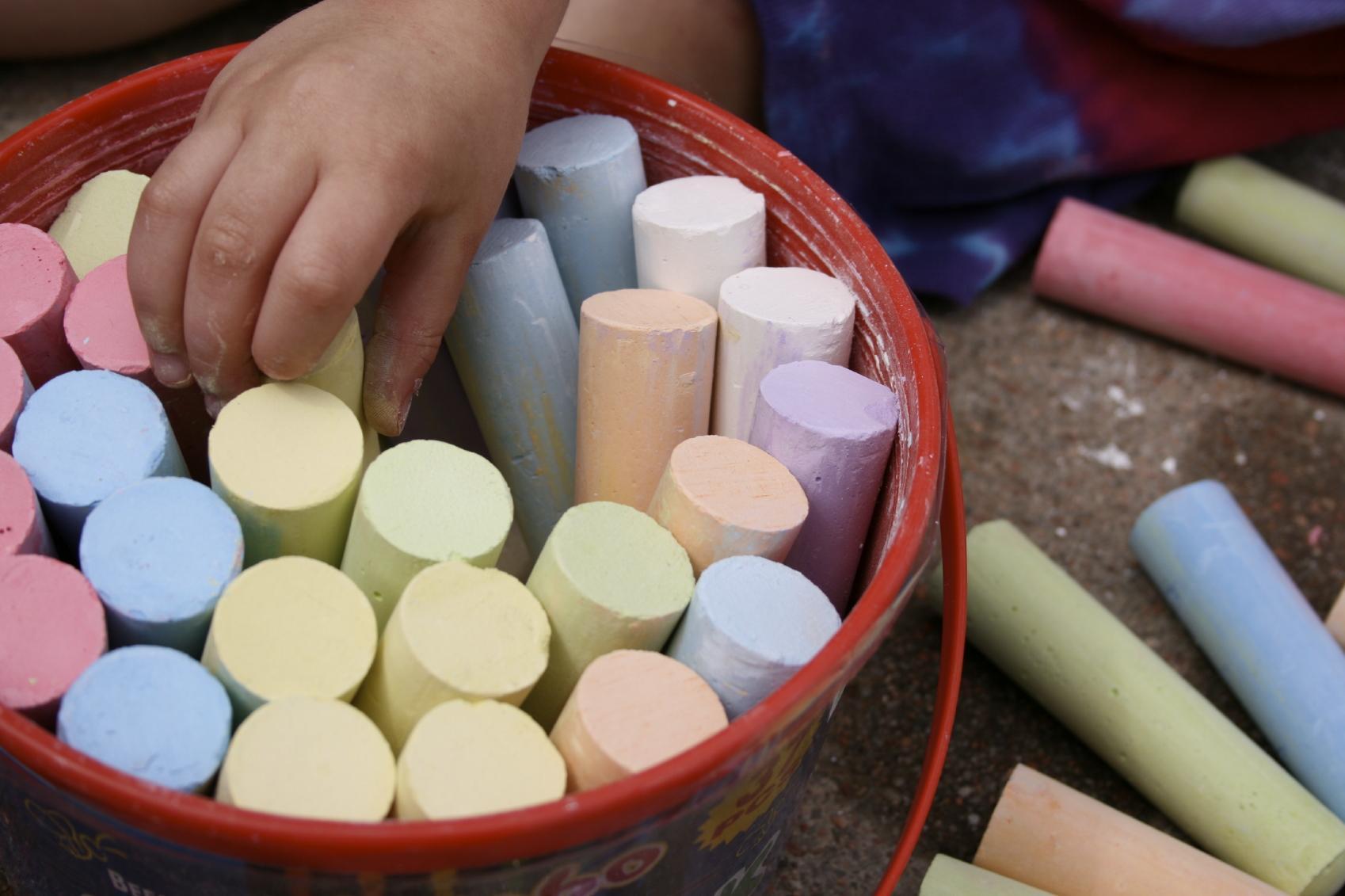 Comment faire des craies colorées - 6 étapes