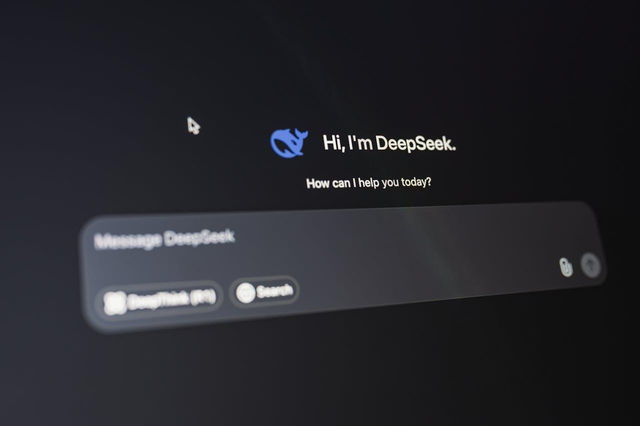 DeepSeek : c'est quoi, comment ça fonctionne et utilisation