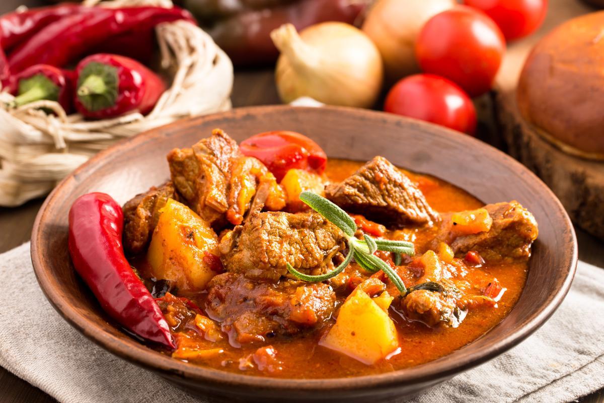 Recette de goulash hongroise traditionnelle