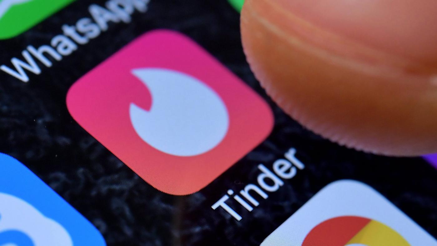 7 Conseils INFAILLIBLES pour ENGAGER une conversation TINDER