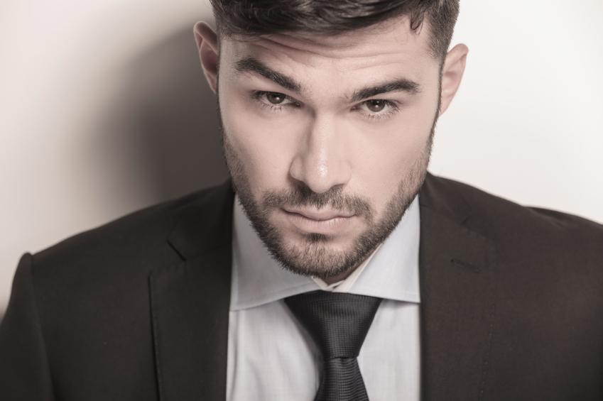 Comment s'épiler les sourcils - homme - 6 étapes